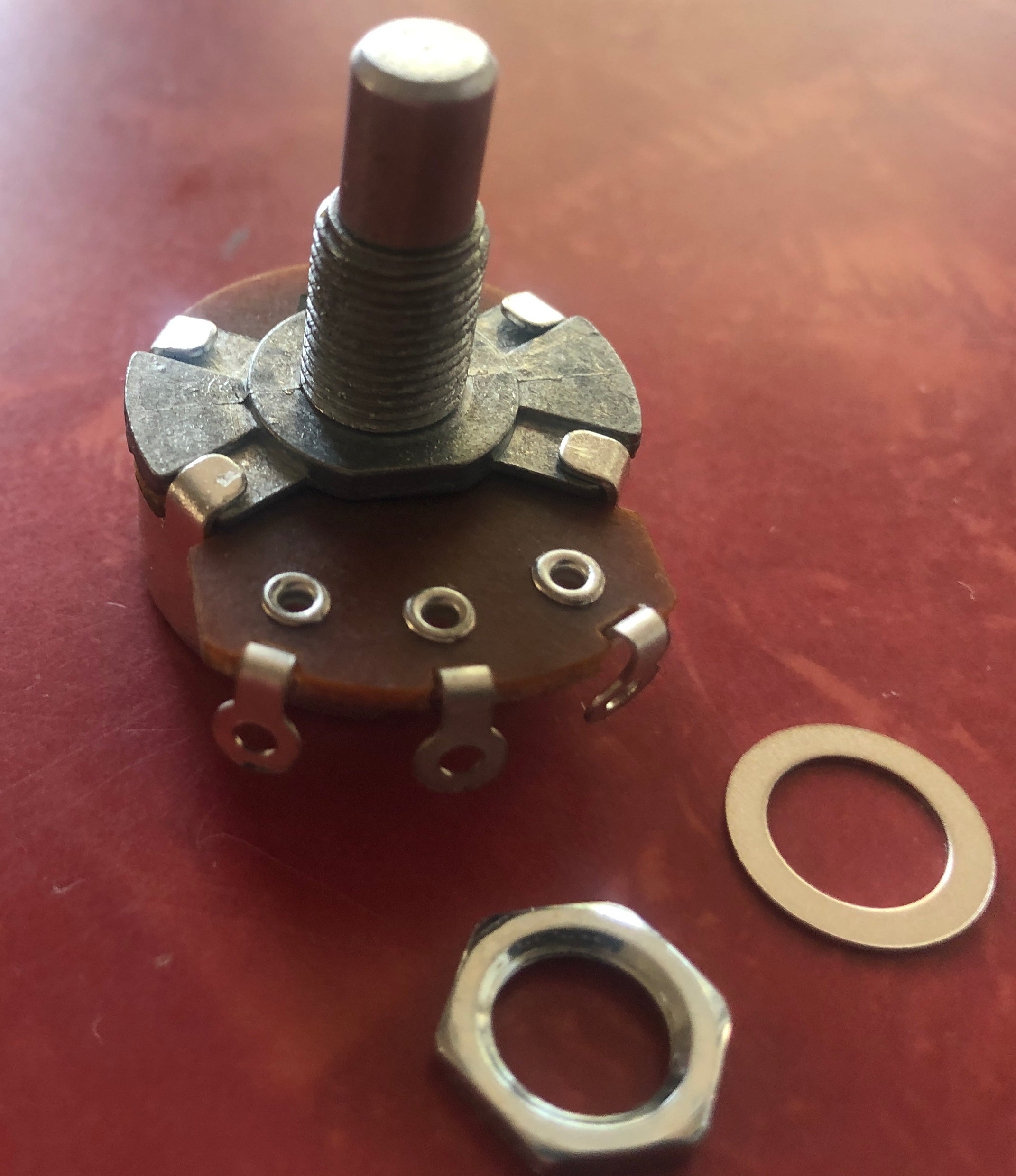 1 Meg Tone Pot, Solid Shaft Metric M8, #1MM8 – Angela Instruments