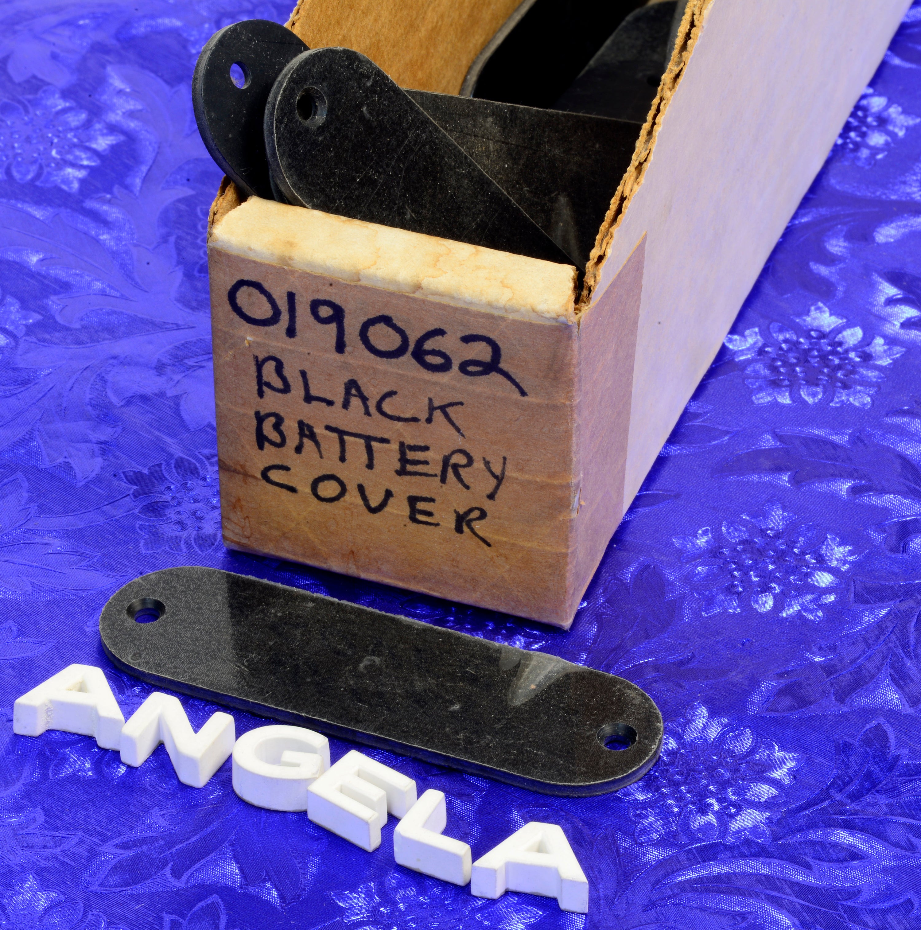 Fender '80s New Old Stock Single Ply Black Battery Control Cavity Cove ...