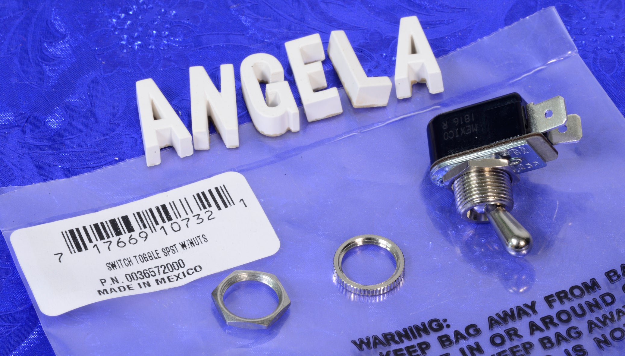 Fender Amp Toggle Switch SPST With Mounting Nuts, 0036572000 – Angela ...