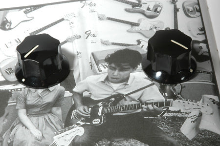 Fender '65 Jaguar Knobs, Set of Two, 0019455049 – Angela Instruments