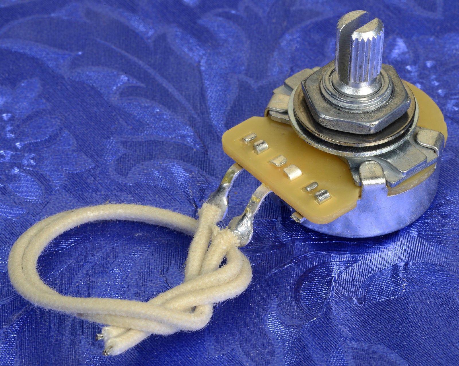 Lindy Fralin CTS Blender Pot For Fender Stratocaster, #LFBL – Angela ...