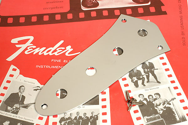 Fender '60s Vintage Style Jazz Bass Four Hole Control Plate, 099205710 ...