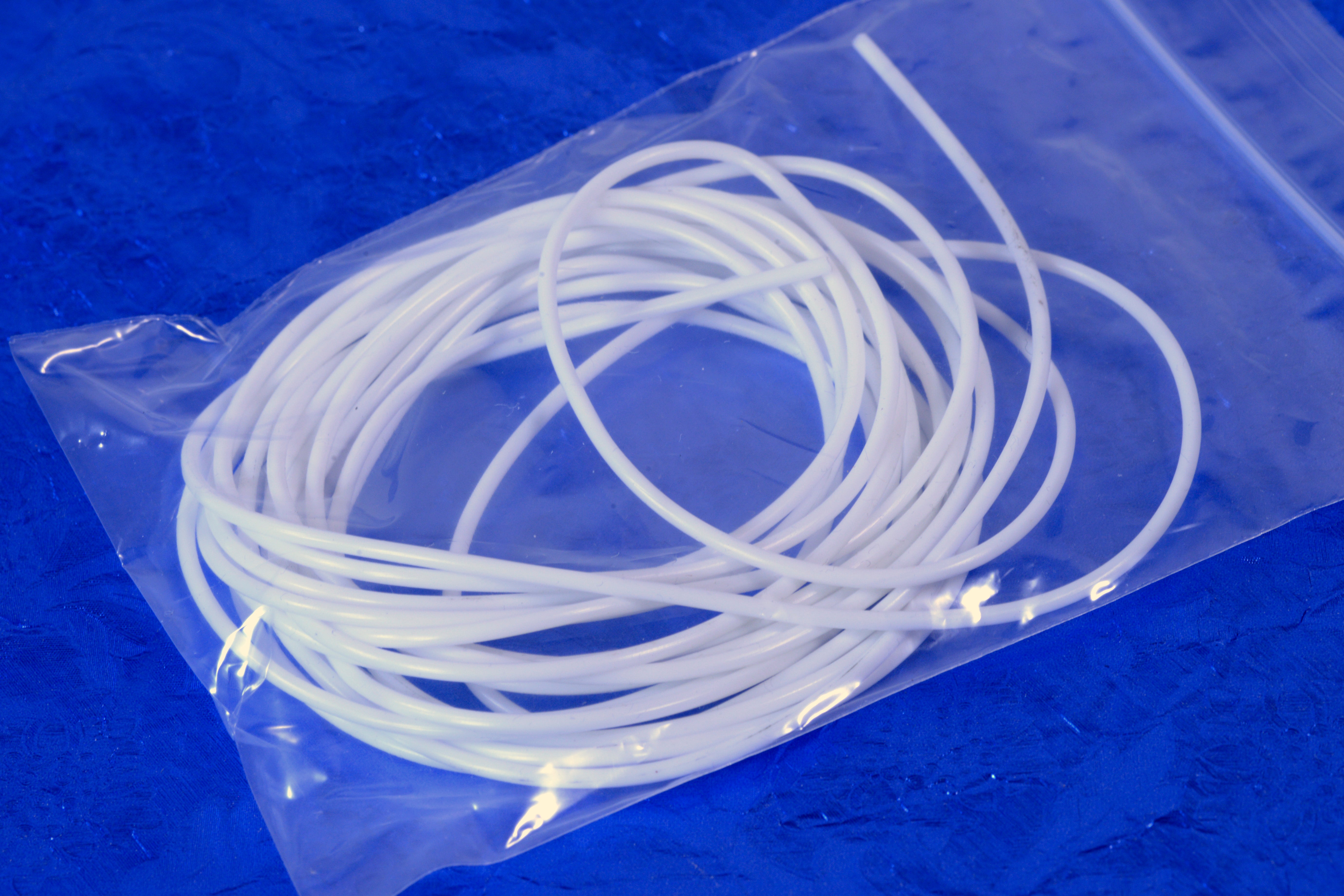 144" White Vinyl String Trim Piping For British Style Amplifiers And S ...